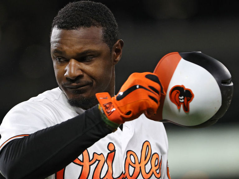 Orioles' Jones, Davis get stuck in elevator after Blue Jays loss ...
