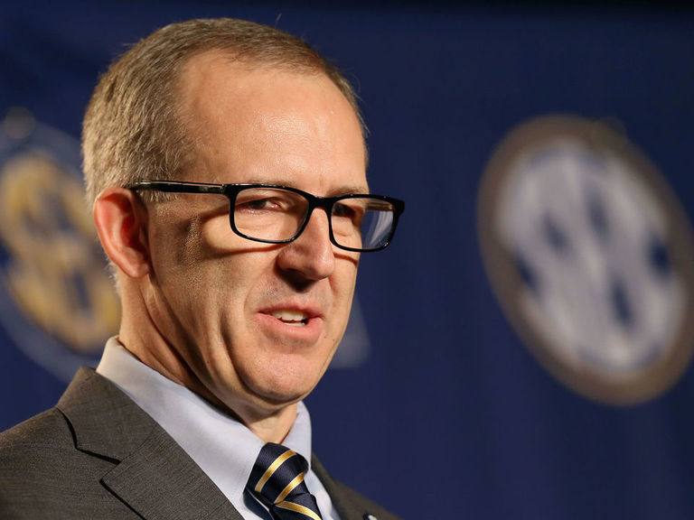 SEC commissioner: UCF should look 'inward' to address CFP issues ...