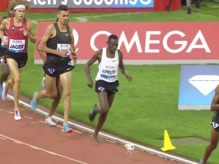 Watch: Kenyan runner wins 3,000m steeplechase after losing shoe ...