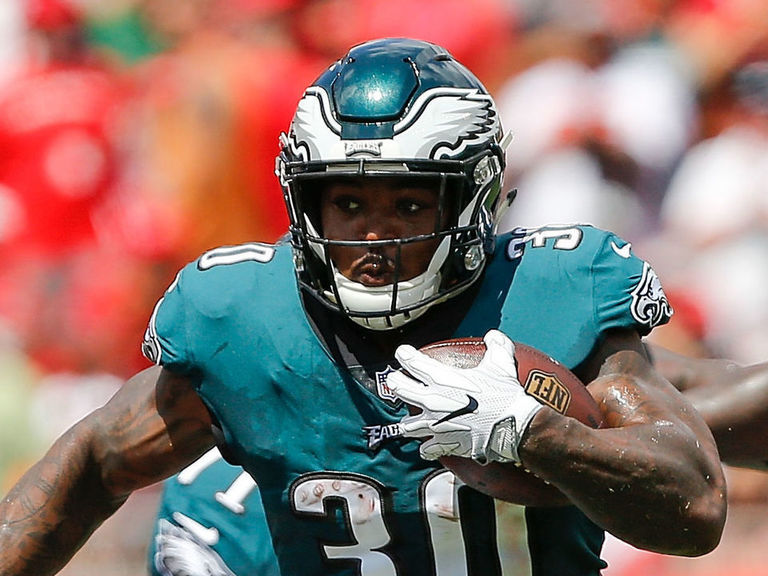 Eagles' Clement deemed 100 percent for TNF vs. Giants | theScore.com