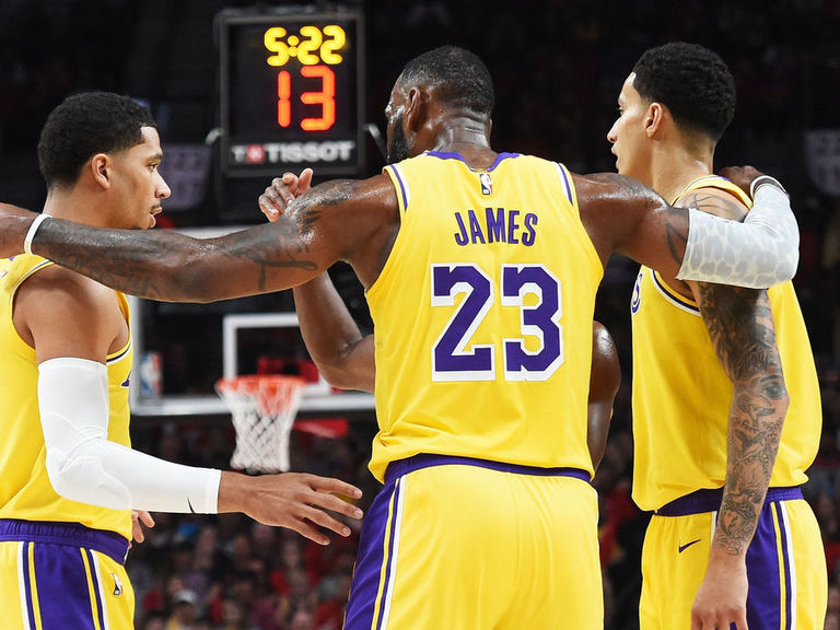 LA-Bron: First impressions of the new-look Lakers | theScore.com