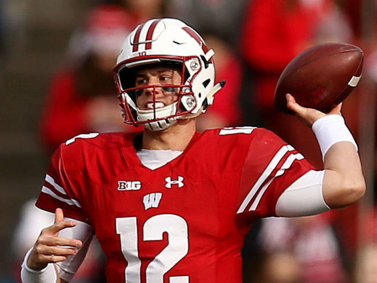 Alex Hornibrook leaving Wisconsin | theScore.com