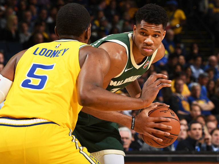 Bucks stomp Warriors for impressive road win at Oracle | theScore.com