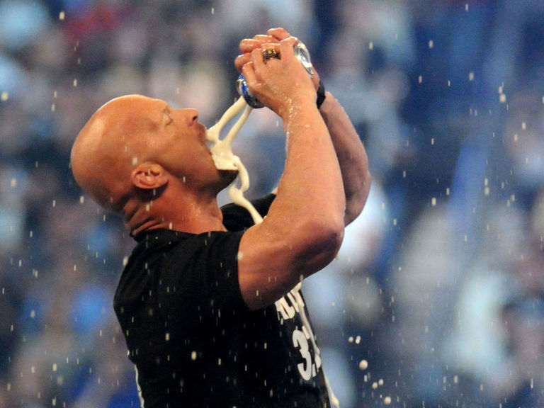 'Stone Cold' Steve Austin gives Mayfield an A+ in beer chugging ...