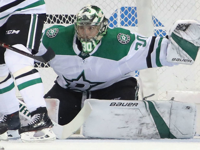 Stars' Bishop likely out a week with muscle strain | theScore.com