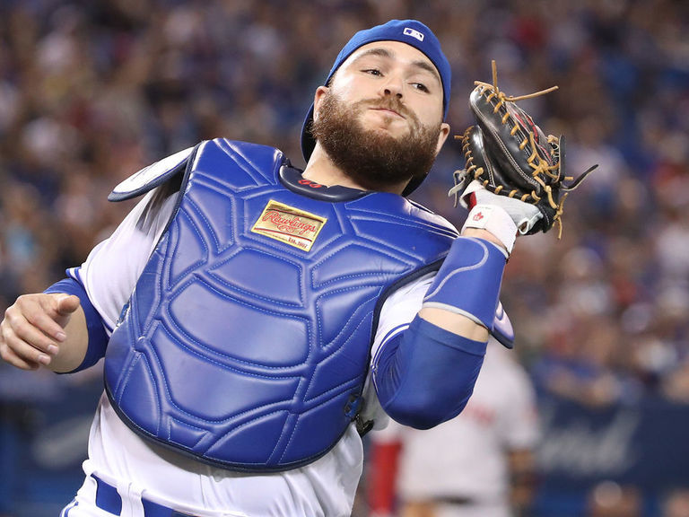 Report: Martin, Cervelli added to market of available catchers ...