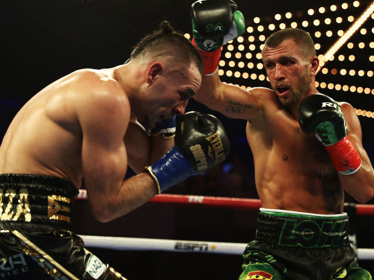 Lomachenko wins unanimous decision for 2nd lightweight belt | theScore.com