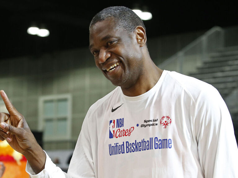 Mutombo flies 8-year-old Congo boy to U.S. to have tumor removed ...