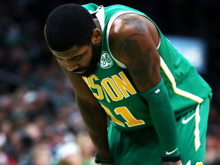 Kyrie suffers scratched eye in loss to Spurs | theScore.com