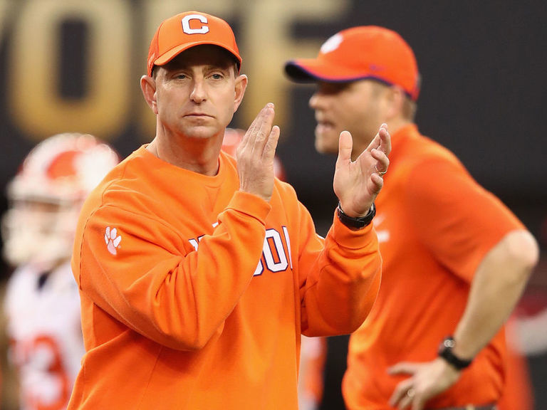 No. 1-ranked pro-style QB in 2020 class picks Clemson over Oregon ...