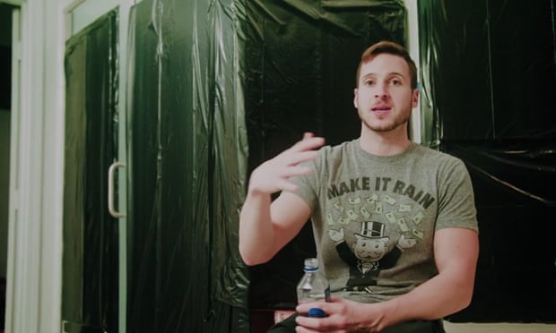 Poker player wins $62K after completing 20 days of solitary confinement ...