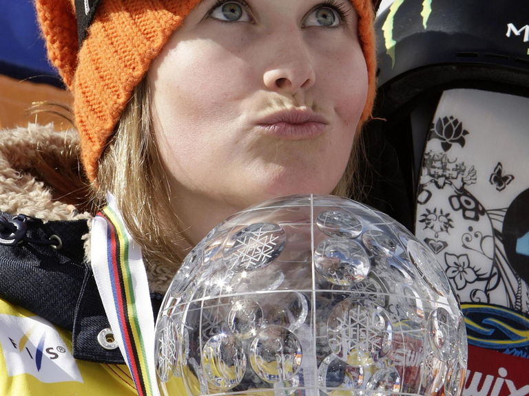 Crew members pay heartfelt tribute to Sarah Burke | theScore.com