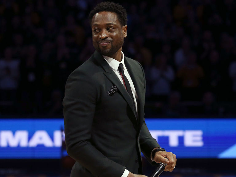 Marquette celebrates Dwyane Wade Day | theScore.com