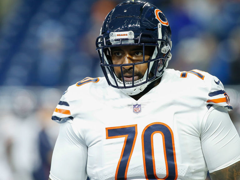 Broncos sign Bobby Massie to 1-year, $4M deal | theScore.com