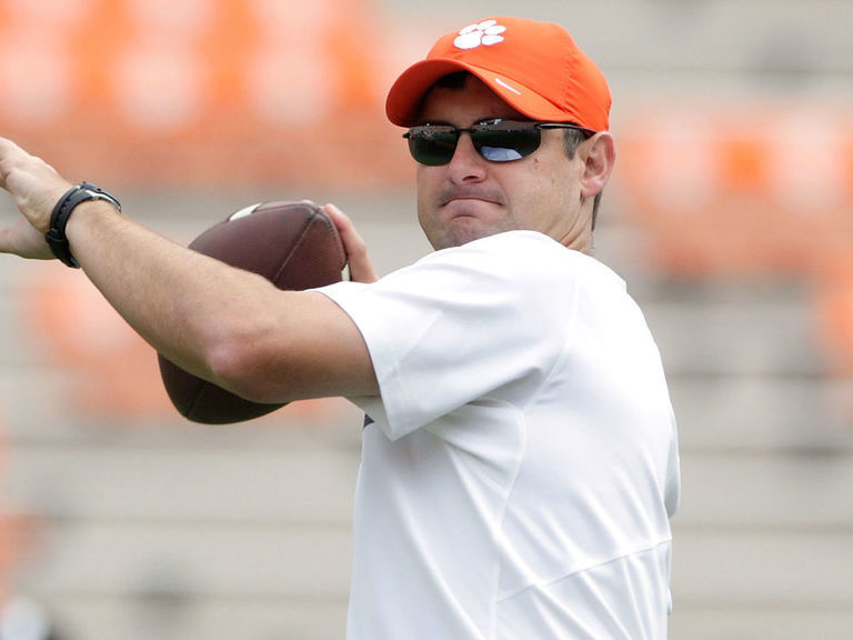 Clemson's offensive coordinators join million-dollar club | theScore.com