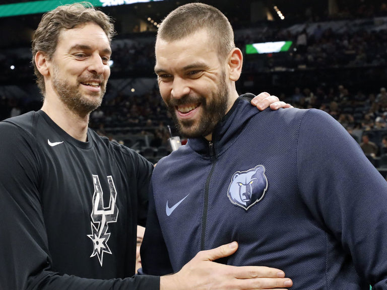 Spurs' Gasol happy to see brother Marc get chance to chase title ...