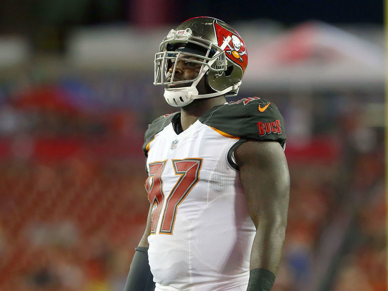 Buccaneers release Vinny Curry | theScore.com