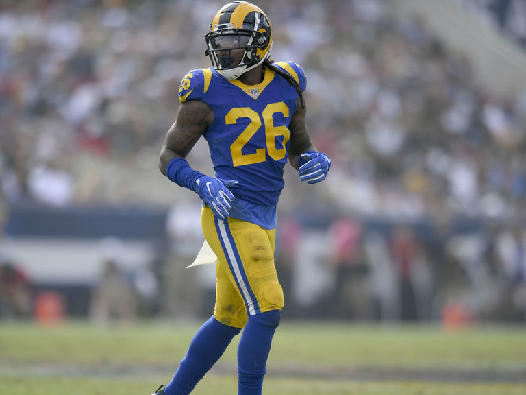 Report: Rams release Barron | theScore.com