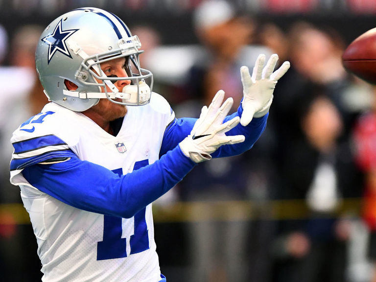 Patriots attempted to sign receivers Beasley, Humphries | theScore.com