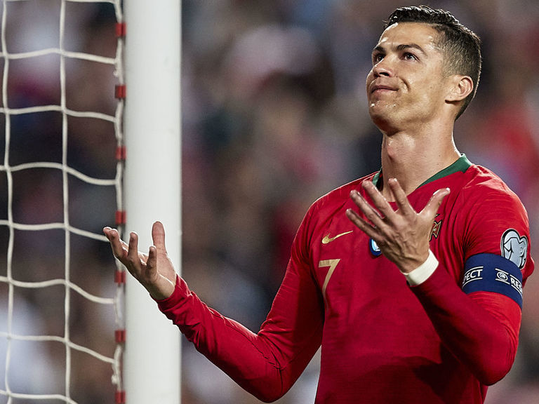 Ronaldo 'not worried' after suffering apparent hamstring injury ...