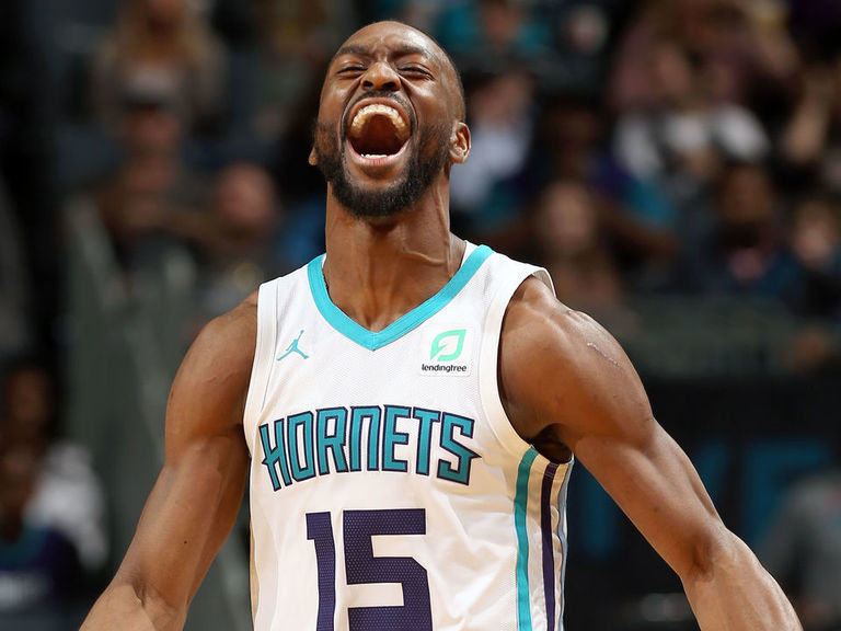 Kemba torches Spurs in OT as Hornets' surge continues | theScore.com