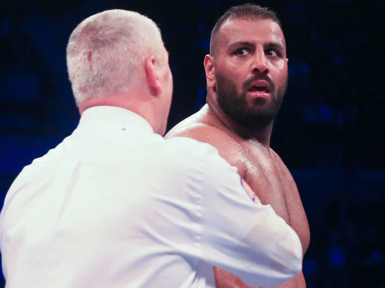 British boxer Kash Ali suspended for biting opponent | theScore.com