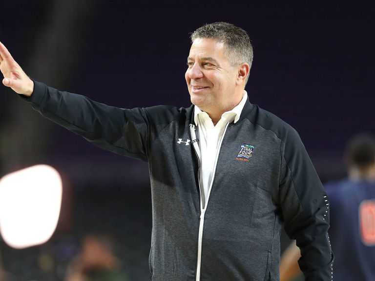 Auburn's Bruce Pearl has sheen of sweat, slime, and success | theScore.com