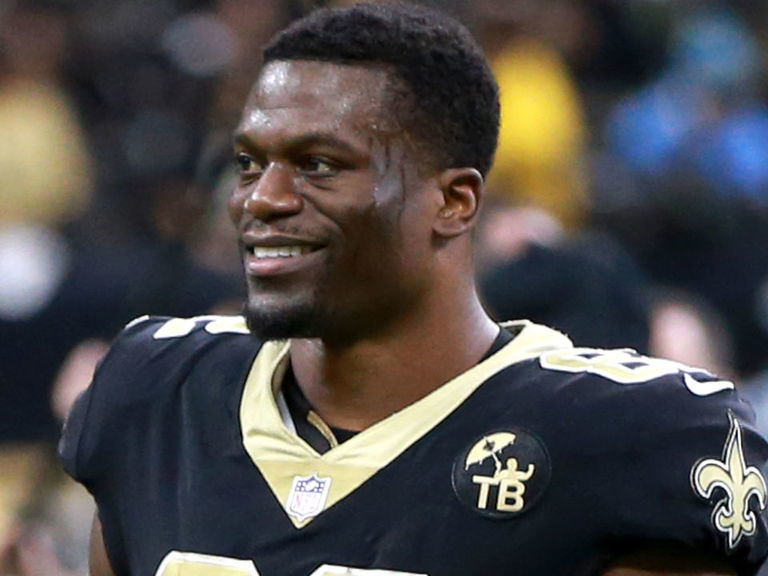 Report: Benjamin Watson contemplating return for 16th season | theScore.com