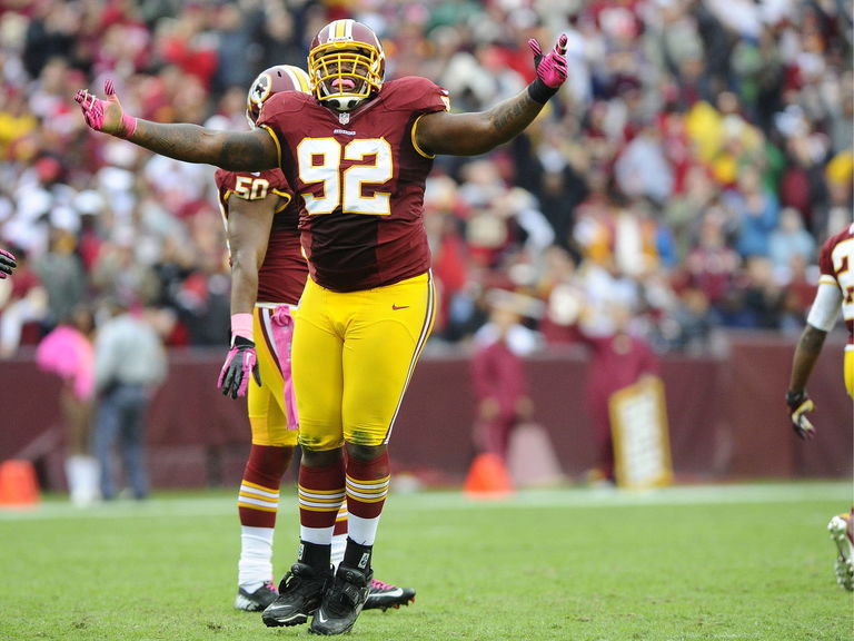 Redskins' Chris Baker briefly exits vs. Patriots with chest injury ...