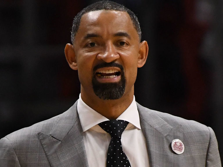 Report: Michigan offers Juwan Howard head coaching job | theScore.com