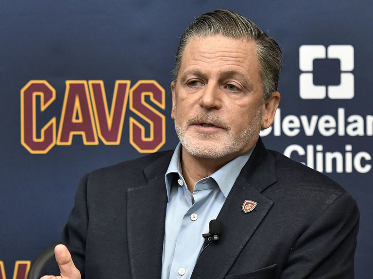 Cavs owner Gilbert awake, responsive following stroke | theScore.com