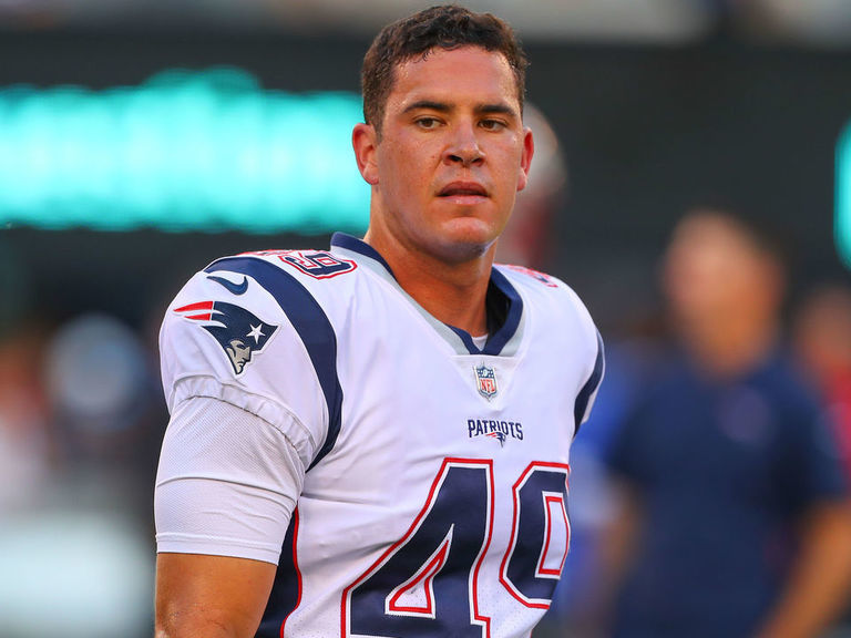 Patriots long snapper Joe Cardona promoted to lieutenant in Navy ...