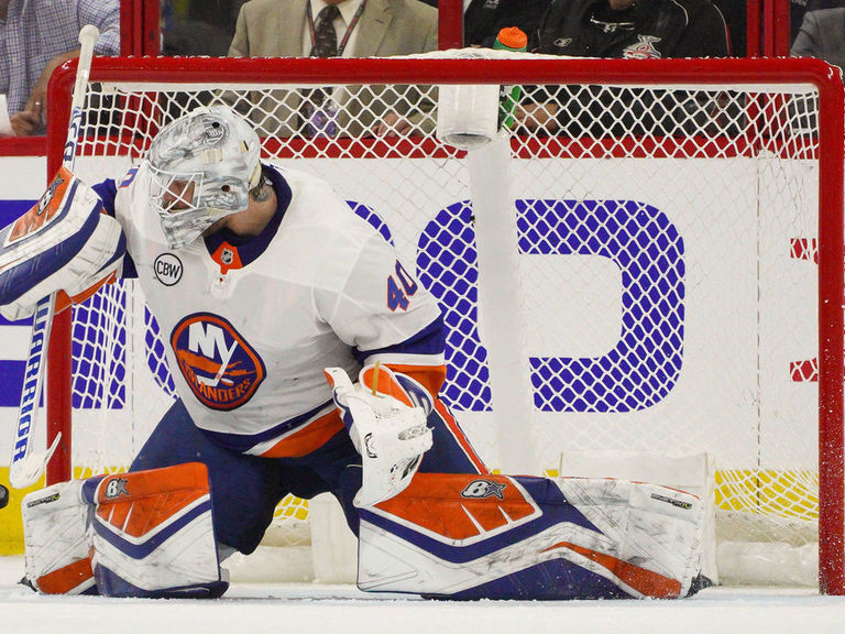 Lehner wants to re-sign with Islanders | theScore.com