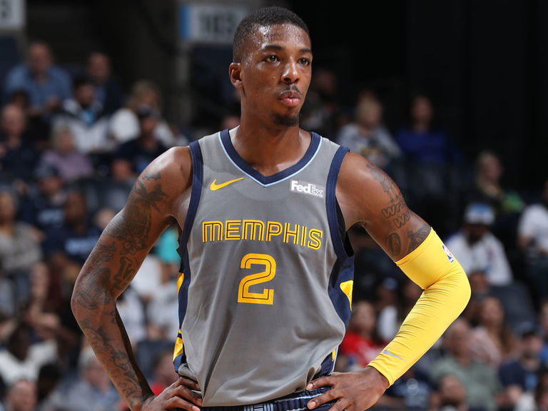 Report: Grizzlies extend qualifying offer to Wright | theScore.com
