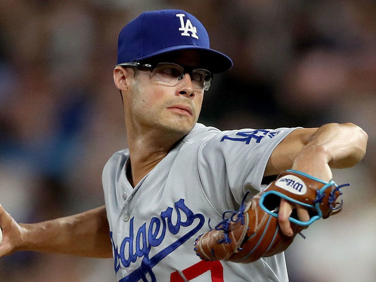 Joe Kelly disputes pitching line: Official scorer 'could be f ...
