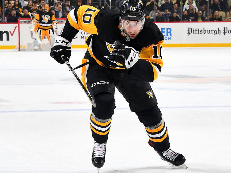 Garrett Wilson, Pontus Aberg among slew of Leafs depth signings ...