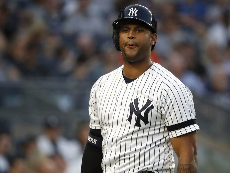 Yankees place Hicks on IL with flexor strain | theScore.com