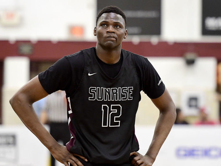 5-star center Dante reclassifies to 2019, commits to Oregon | theScore.com
