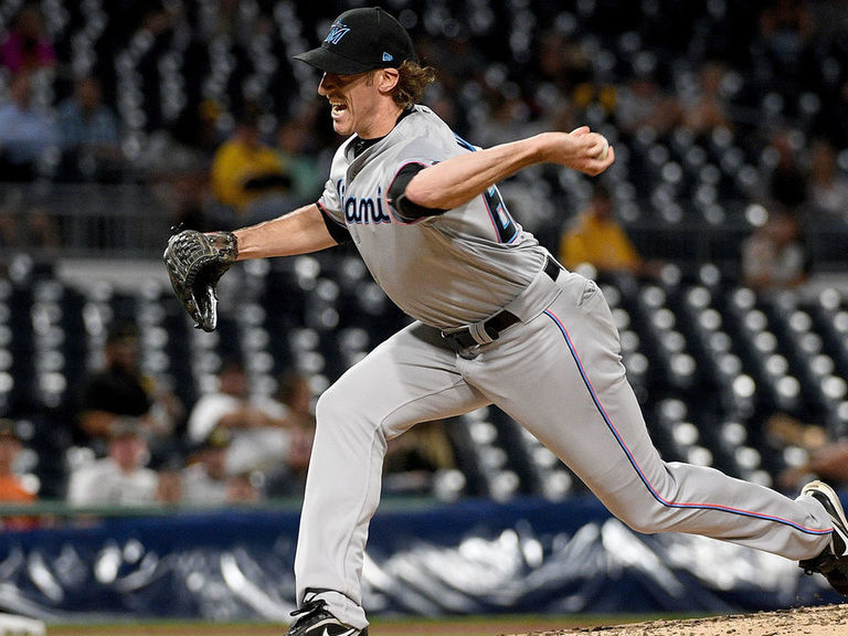 Moran brothers make history during Brian's MLB debut | theScore.com