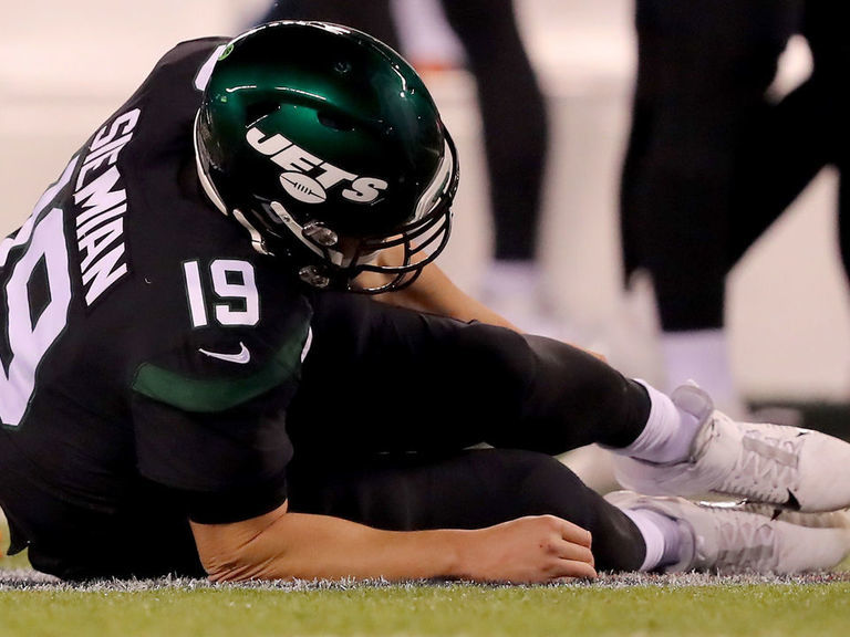 Jets' Siemian to miss rest of season with ankle injury | theScore.com