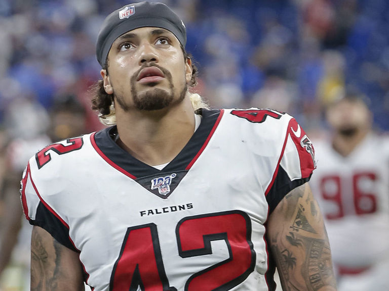 Falcons trade Riley to Eagles for Cyprien | theScore.com