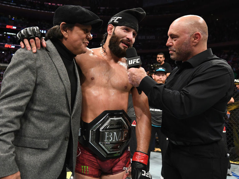 Masvidal earns BMF belt over Diaz via doctor's stoppage | theScore.com