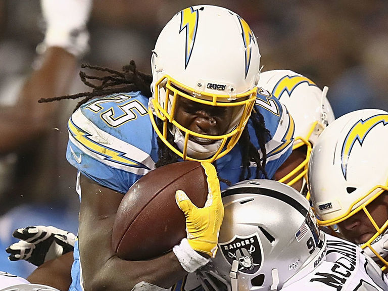 Gordon hopes to re-sign with Chargers despite messy holdout | theScore.com