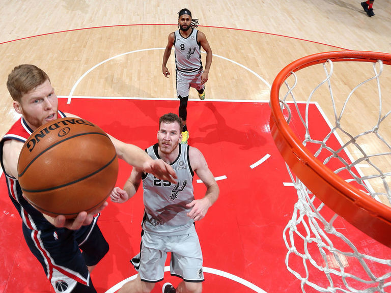 Wizards hand Spurs 7th straight loss | theScore.com