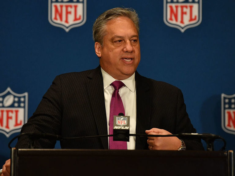 Mike Pereira: Pass interference rule 'set up Al Riveron for failure ...