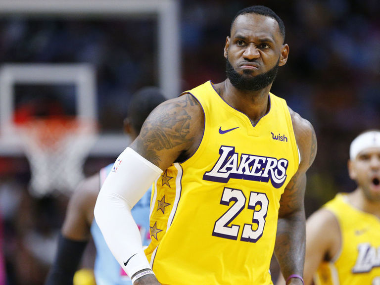LeBron thanks teammates for criticizing 'reckless' 1st-half play ...