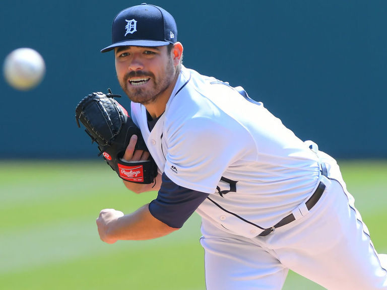 Former All-Star Matt Moore signs 1-year deal in Japan | theScore.com