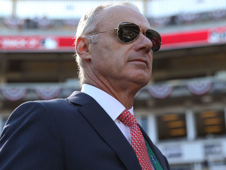 Manfred apologizes for calling World Series trophy 'a piece of metal ...