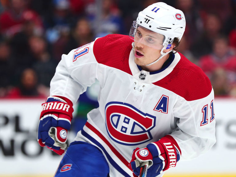 Gallagher exits vs. Hurricanes due to upper-body injury | theScore.com