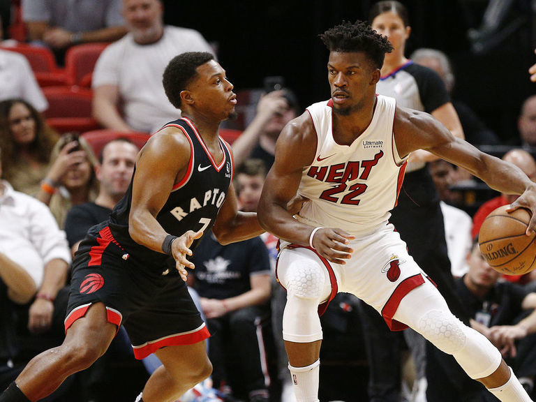 Heat use stellar defense to beat Raptors | theScore.com